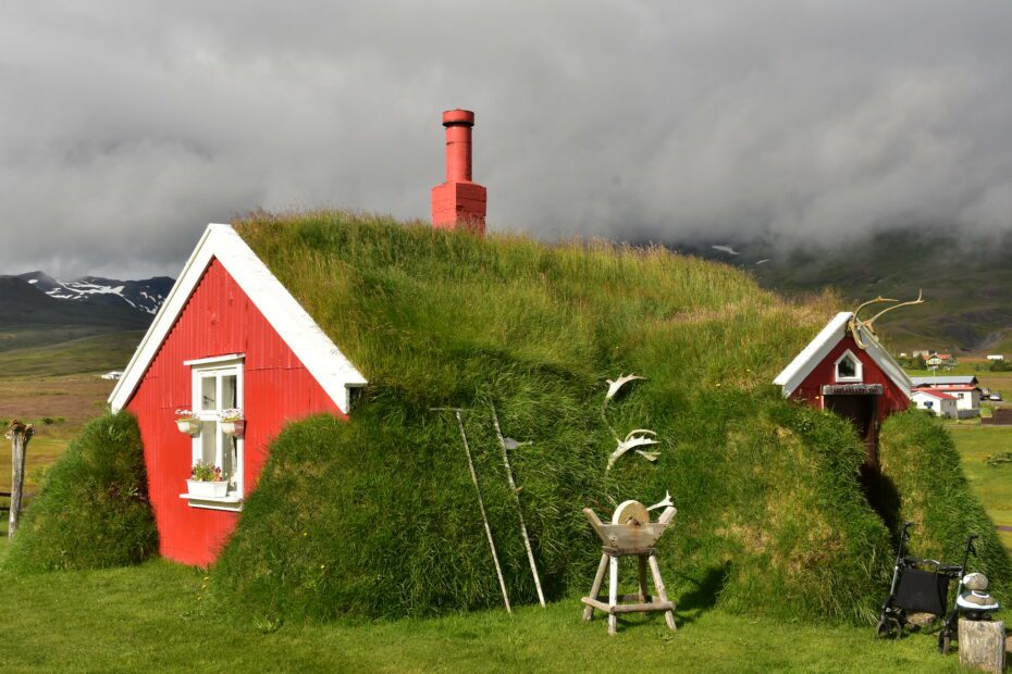 Lindarbakki : la maison islandaise qui a la main verte - 2Tout2Rien