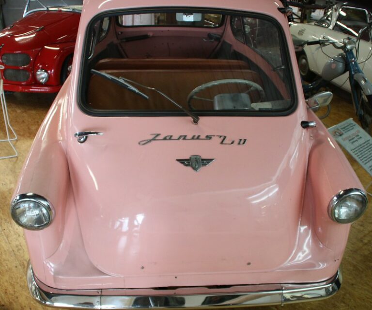 La Janus de Zündapp - une microvoiture avec des portes capot et coffre ...