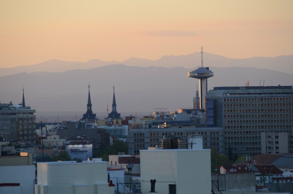 Le phare de Moncloa offre une magnifique vue sur Madrid - 2Tout2Rien